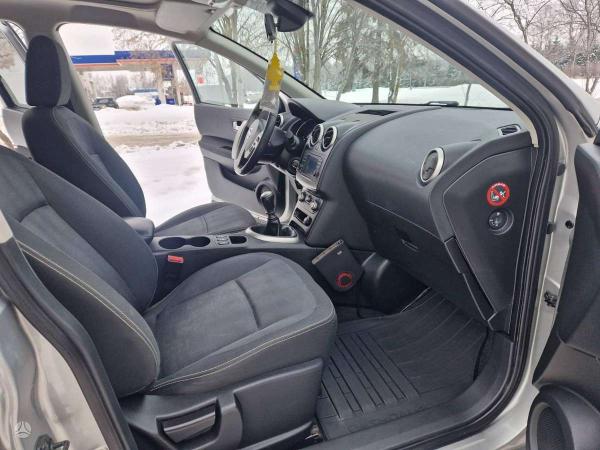Pelēks Nissan qashqai+2 2011 Radviliškis, ar dzinēja tilpumu 2.00 L un nobraukumu 240 tūkst. km par 4450 €, foto 10 vietnē AUTOMOTO.COM.LV