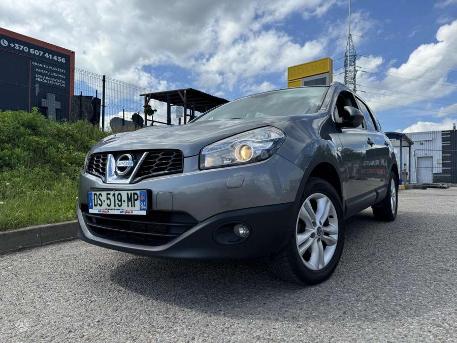 Grey Nissan qashqai+2 2011 in Kaunas, with an engine capacity of 0.00 L and mileage of 234 thousand km for 4890 €, photo 3 on AUTOMOTO.COM.LV
