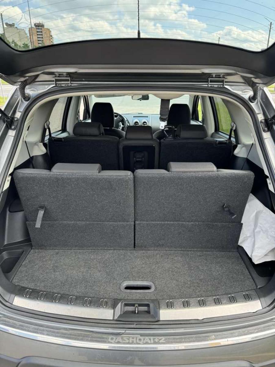 Grey Nissan qashqai+2 2011 in Kaunas, with an engine capacity of 0.00 L and mileage of 234 thousand km for 4890 €, photo 7 on AUTOMOTO.COM.LV