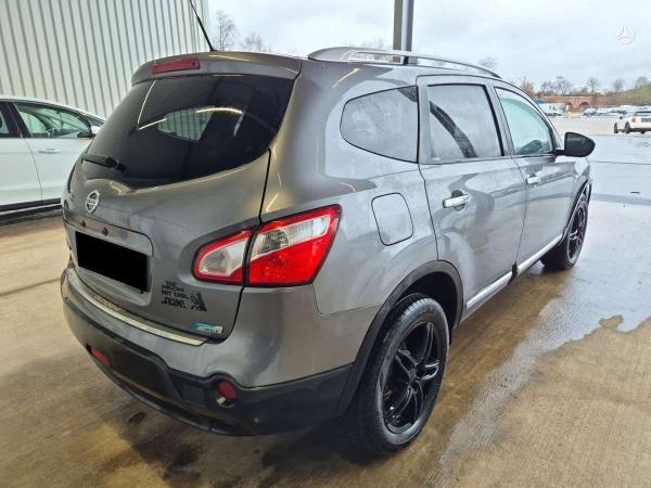 Pelēks Nissan qashqai+2 2012 Viļņa, ar dzinēja tilpumu 1.60 L un nobraukumu 223 tūkst. km par 3999 €, foto 4 vietnē AUTOMOTO.COM.LV