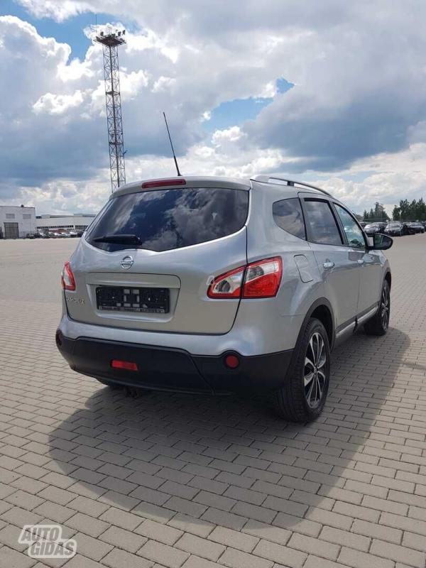 Pelēks Nissan qashqai+2 2012 Kauņa, ar dzinēja tilpumu 1.60 L un nobraukumu 236 tūkst. km par 5600 €, foto 4 vietnē AUTOMOTO.COM.LV