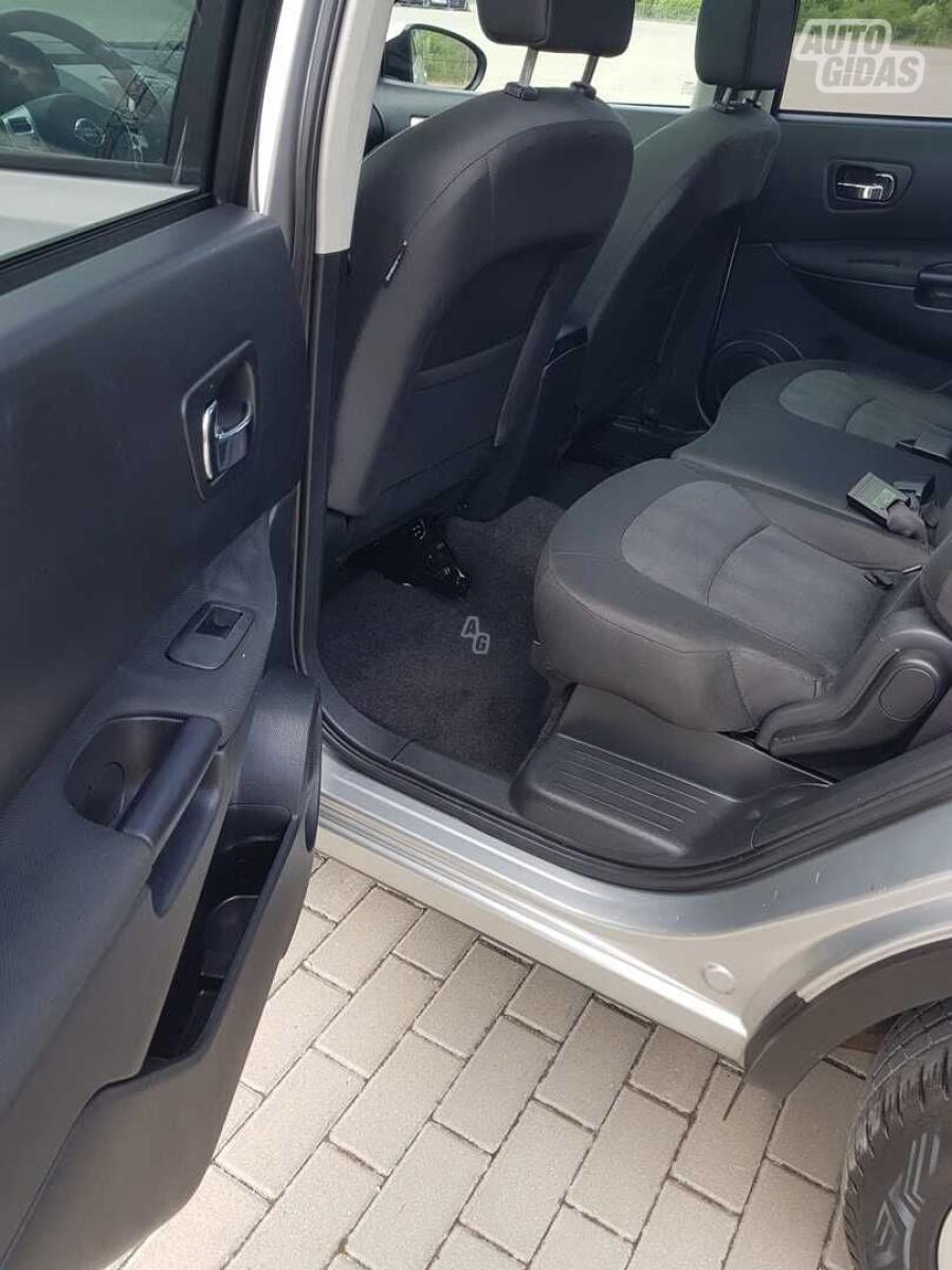 Pelēks Nissan qashqai+2 2012 Kauņa, ar dzinēja tilpumu 1.60 L un nobraukumu 236 tūkst. km par 5600 €, foto 13 vietnē AUTOMOTO.COM.LV