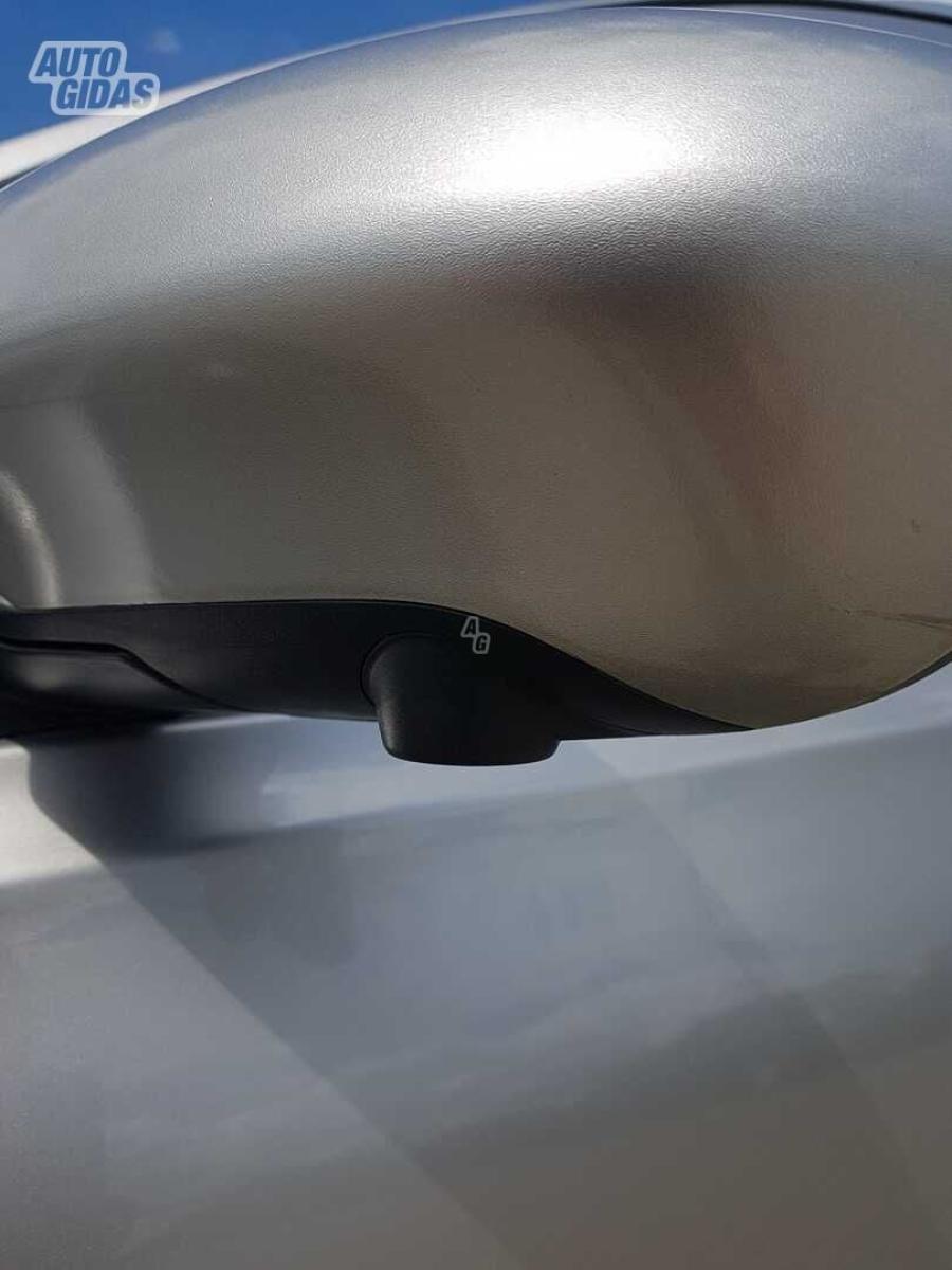 Pelēks Nissan qashqai+2 2012 Kauņa, ar dzinēja tilpumu 1.60 L un nobraukumu 236 tūkst. km par 5600 €, foto 15 vietnē AUTOMOTO.COM.LV