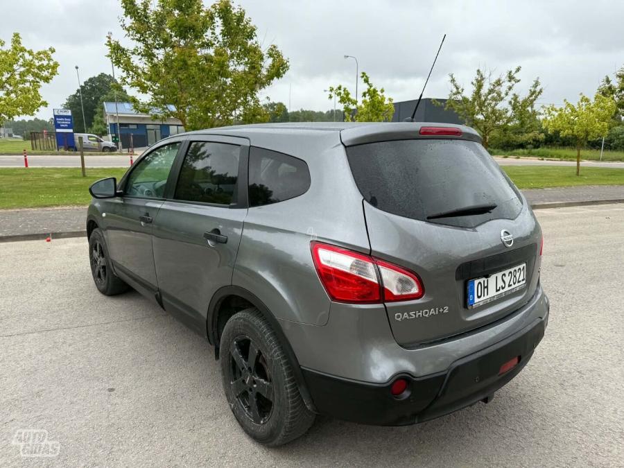 Pelēks Nissan qashqai+2 2012 Mažeikiai, ar dzinēja tilpumu 1.50 L un nobraukumu 251 tūkst. km par 5950 €, foto 16 vietnē AUTOMOTO.COM.LV