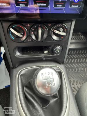Pelēks Nissan qashqai+2 2012 Mažeikiai, ar dzinēja tilpumu 1.50 L un nobraukumu 251 tūkst. km par 5950 €, foto 23 vietnē AUTOMOTO.COM.LV