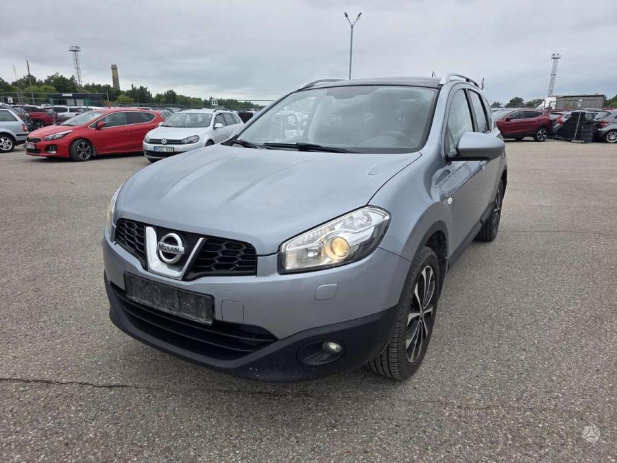 Grey Nissan qashqai+2 2012 in Marijampole, with an engine capacity of 2.00 L and mileage of 226 thousand km for 4200 €, photo 5 on AUTOMOTO.COM.LV