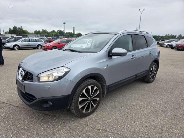 Grey Nissan qashqai+2 2012 in Marijampole, with an engine capacity of 2.00 L and mileage of 226 thousand km for 4200 €, photo 5 on AUTOMOTO.COM.LV