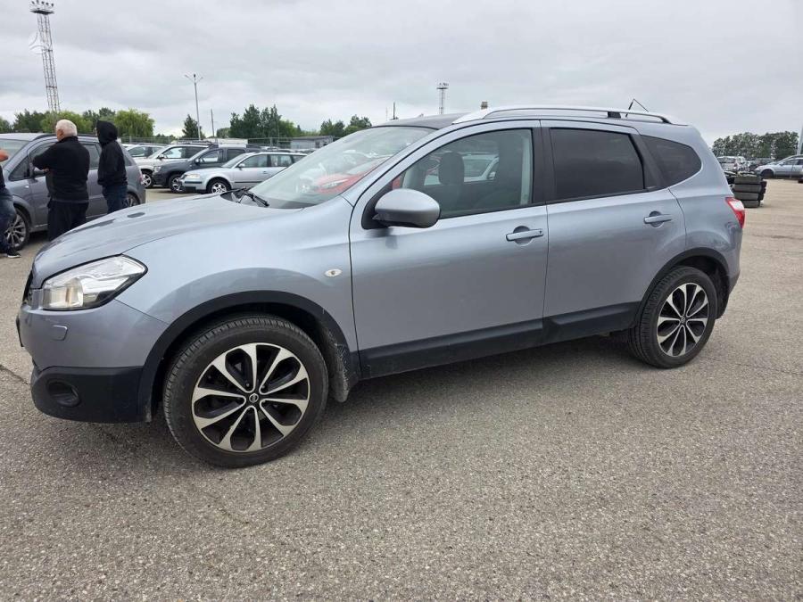 Grey Nissan qashqai+2 2012 in Marijampole, with an engine capacity of 2.00 L and mileage of 226 thousand km for 4200 €, photo 7 on AUTOMOTO.COM.LV