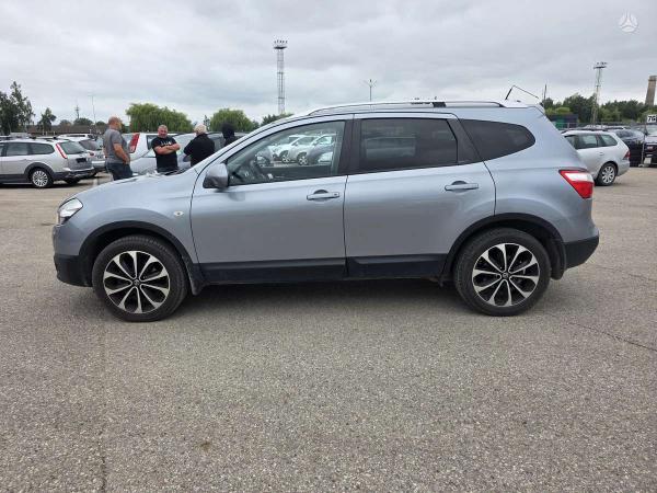 Grey Nissan qashqai+2 2012 in Marijampole, with an engine capacity of 2.00 L and mileage of 226 thousand km for 4200 €, photo 7 on AUTOMOTO.COM.LV