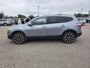 Grey Nissan qashqai+2 2012 in Marijampole, with an engine capacity of 2.00 L and mileage of 226 thousand km for 4200 €, photo 8 on AUTOMOTO.COM.LV