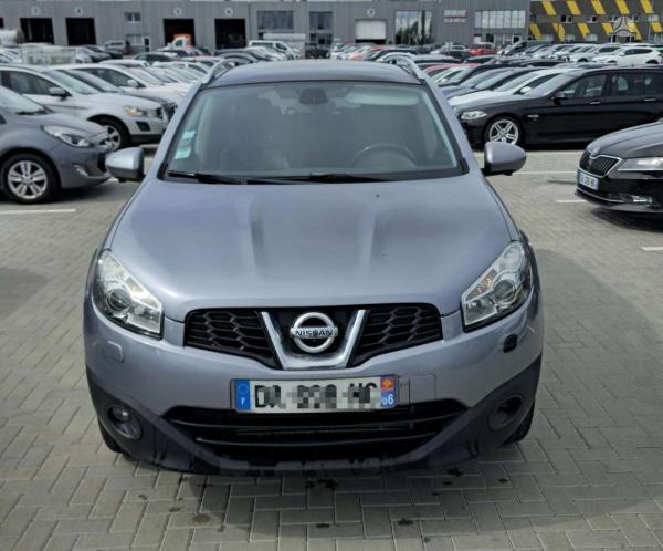 Pelēks Nissan qashqai+2 2012 Tauragė, ar dzinēja tilpumu 1.60 L un nobraukumu 238 tūkst. km par 3700 €, foto 2 vietnē AUTOMOTO.COM.LV