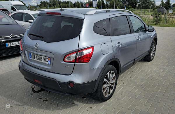 Pelēks Nissan qashqai+2 2012 Tauragė, ar dzinēja tilpumu 1.60 L un nobraukumu 238 tūkst. km par 3700 €, foto 5 vietnē AUTOMOTO.COM.LV