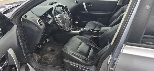 Pelēks Nissan qashqai+2 2012 Tauragė, ar dzinēja tilpumu 1.60 L un nobraukumu 238 tūkst. km par 3700 €, foto 7 vietnē AUTOMOTO.COM.LV
