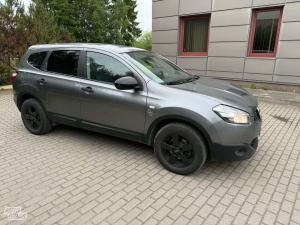 Grey Nissan qashqai+2 2012 in Mazeikiai, with an engine capacity of 1.50 L and mileage of 251 thousand km for 5750 €, photo 16 on AUTOMOTO.COM.LV