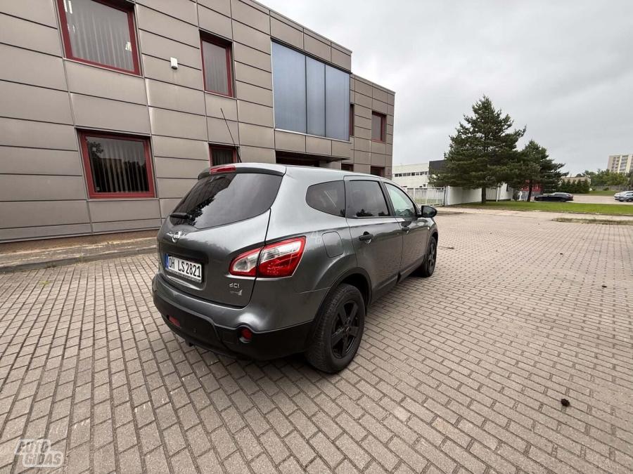 Grey Nissan qashqai+2 2012 in Mazeikiai, with an engine capacity of 1.50 L and mileage of 251 thousand km for 5750 €, photo 22 on AUTOMOTO.COM.LV