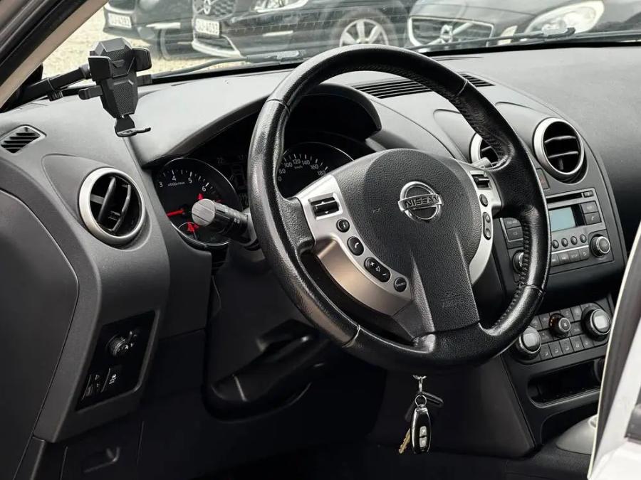 Pelēks Nissan qashqai+2 2012 Jelgava, ar dzinēja tilpumu 2.00 L un nobraukumu 120 tūkst. km par 6700 €, foto 8 vietnē AUTOMOTO.COM.LV