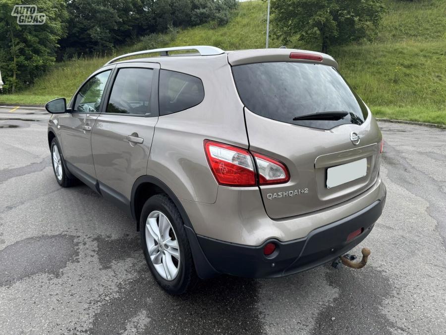 Pelēks Nissan qashqai+2 2012 Kauņa, ar dzinēja tilpumu 1.60 L un nobraukumu 300 tūkst. km par 4300 €, foto 5 vietnē AUTOMOTO.COM.LV