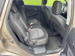 Pelēks Nissan qashqai+2 2012 Kauņa, ar dzinēja tilpumu 1.60 L un nobraukumu 300 tūkst. km par 4300 €, foto 27 vietnē AUTOMOTO.COM.LV