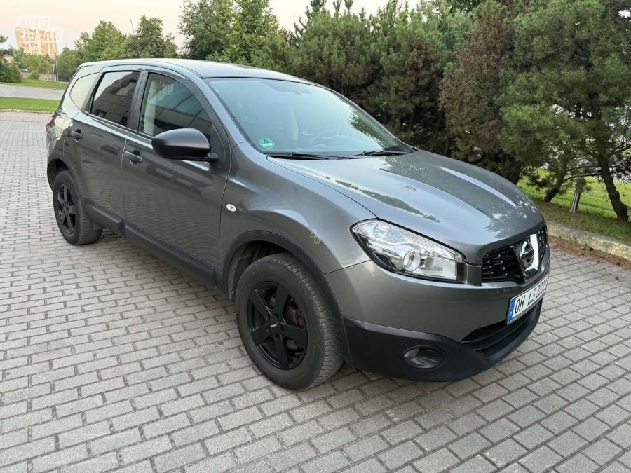 Grey Nissan qashqai+2 2012 in Mazeikiai, with an engine capacity of 1.50 L and mileage of 251 thousand km for 5500 €, photo 3 on AUTOMOTO.COM.LV