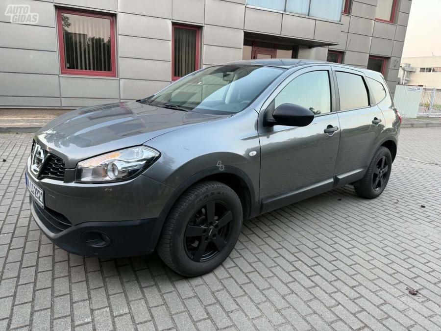 Grey Nissan qashqai+2 2012 in Mazeikiai, with an engine capacity of 1.50 L and mileage of 251 thousand km for 5500 €, photo 8 on AUTOMOTO.COM.LV