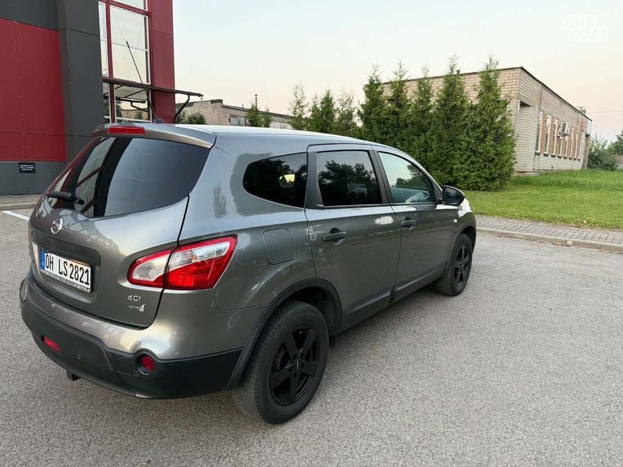 Grey Nissan qashqai+2 2012 in Mazeikiai, with an engine capacity of 1.50 L and mileage of 251 thousand km for 5500 €, photo 16 on AUTOMOTO.COM.LV