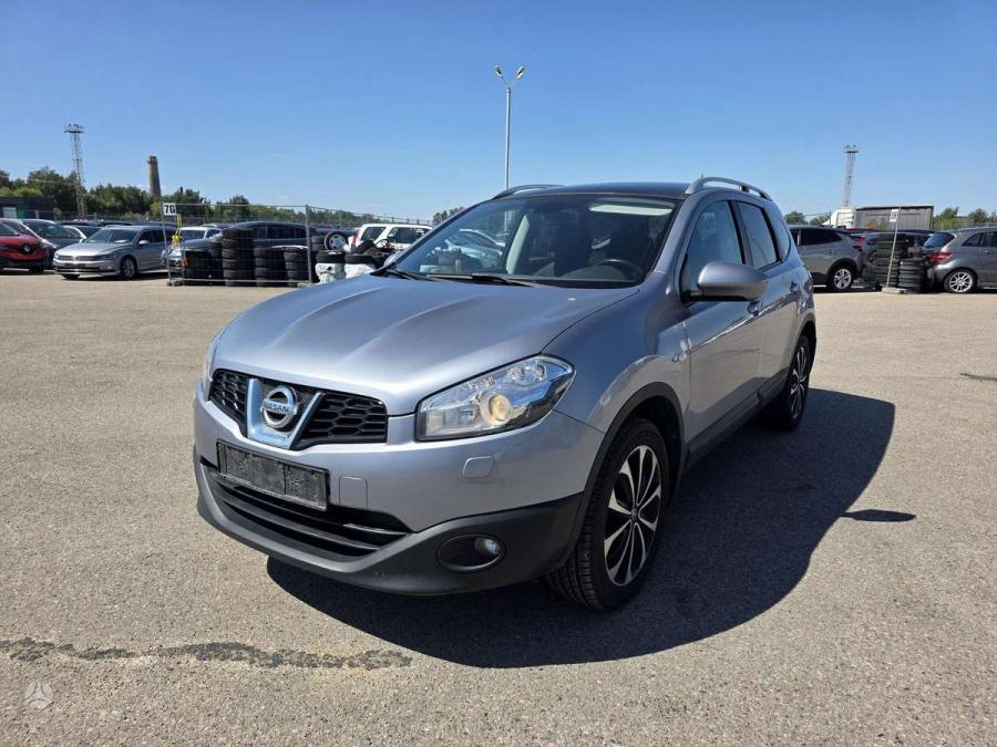 Pelēks Nissan qashqai+2 2012 Marijampole, ar dzinēja tilpumu 2.00 L un nobraukumu 221 tūkst. km par 4400 €, foto 1 vietnē AUTOMOTO.COM.LV