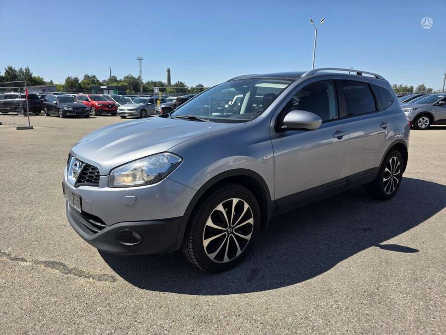 Pelēks Nissan qashqai+2 2012 Marijampole, ar dzinēja tilpumu 2.00 L un nobraukumu 221 tūkst. km par 4400 €, foto 3 vietnē AUTOMOTO.COM.LV