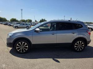 Pelēks Nissan qashqai+2 2012 Marijampole, ar dzinēja tilpumu 2.00 L un nobraukumu 221 tūkst. km par 4400 €, foto 5 vietnē AUTOMOTO.COM.LV