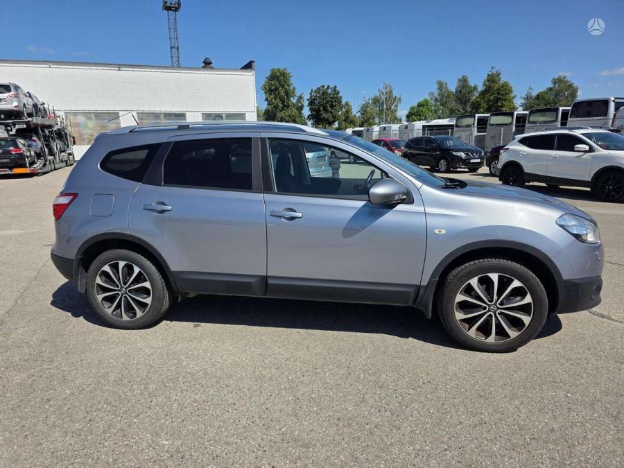 Pelēks Nissan qashqai+2 2012 Marijampole, ar dzinēja tilpumu 2.00 L un nobraukumu 221 tūkst. km par 4400 €, foto 13 vietnē AUTOMOTO.COM.LV