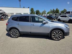 Pelēks Nissan qashqai+2 2012 Marijampole, ar dzinēja tilpumu 2.00 L un nobraukumu 221 tūkst. km par 4400 €, foto 18 vietnē AUTOMOTO.COM.LV