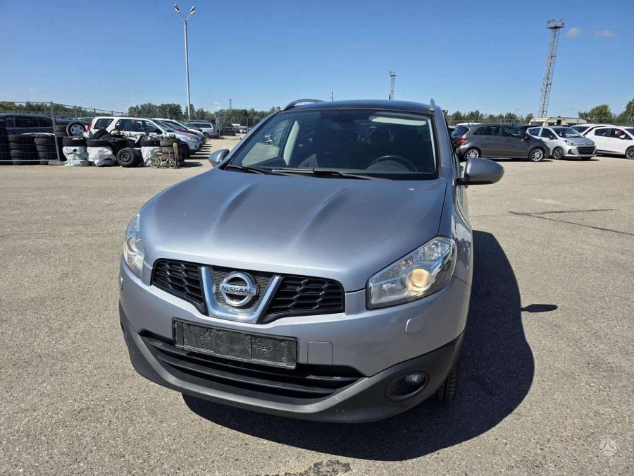 Pelēks Nissan qashqai+2 2012 Marijampole, ar dzinēja tilpumu 2.00 L un nobraukumu 221 tūkst. km par 4400 €, foto 24 vietnē AUTOMOTO.COM.LV