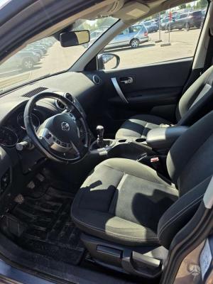Pelēks Nissan qashqai+2 2012 Marijampole, ar dzinēja tilpumu 2.00 L un nobraukumu 221 tūkst. km par 4400 €, foto 27 vietnē AUTOMOTO.COM.LV