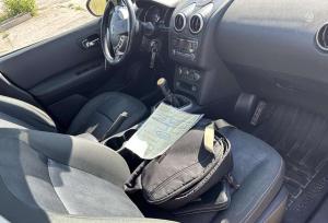 Grey Nissan qashqai+2 2012 in Taurage, with an engine capacity of 1.48 L and mileage of 250 thousand km for 4950 €, photo 4 on AUTOMOTO.COM.LV