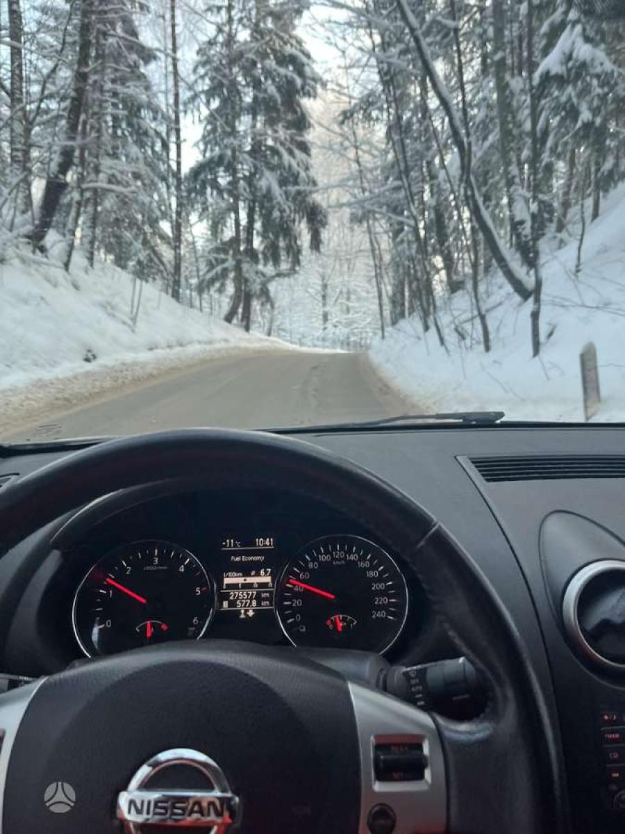 Grey Nissan qashqai+2 2013 in Vilnius, with an engine capacity of 1.46 L and mileage of 276 thousand km for 5900 €, photo 7 on AUTOMOTO.COM.LV