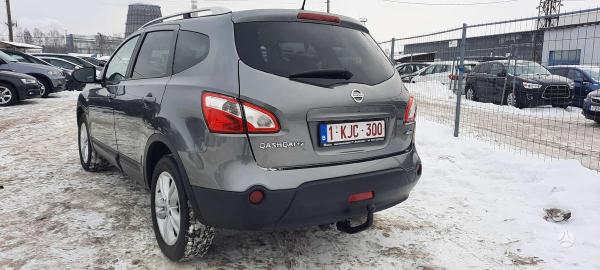 Grey Nissan qashqai+2 2013 in Kaunas, with an engine capacity of 1.60 L and mileage of 215 thousand km for 6250 €, photo 9 on AUTOMOTO.COM.LV