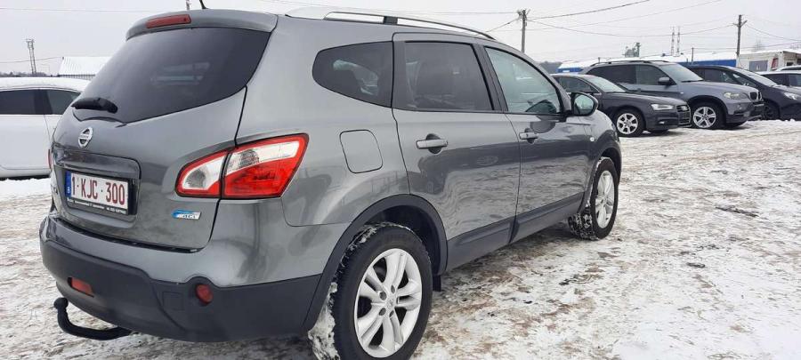 Grey Nissan qashqai+2 2013 in Kaunas, with an engine capacity of 1.60 L and mileage of 215 thousand km for 6250 €, photo 12 on AUTOMOTO.COM.LV