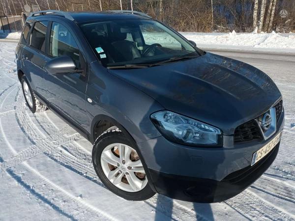 Grey Nissan qashqai+2 2013 in Panevezys, with an engine capacity of 1.60 L and mileage of 226 thousand km for 5800 €, photo 3 on AUTOMOTO.COM.LV