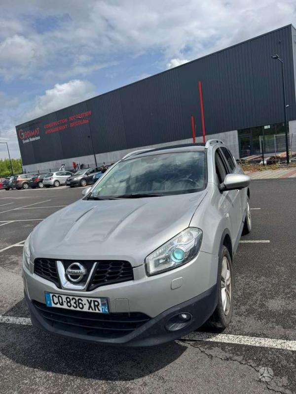 Pelēks Nissan qashqai+2 2013 Tauragė, ar dzinēja tilpumu 1.60 L un nobraukumu 301 tūkst. km par 4300 €, foto 1 vietnē AUTOMOTO.COM.LV