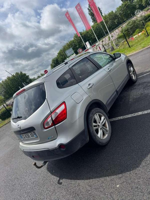 Pelēks Nissan qashqai+2 2013 Tauragė, ar dzinēja tilpumu 1.60 L un nobraukumu 301 tūkst. km par 4300 €, foto 4 vietnē AUTOMOTO.COM.LV