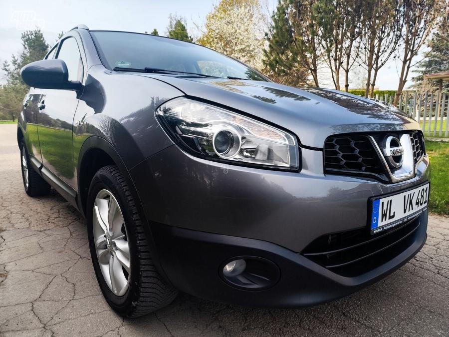 Pelēks Nissan qashqai+2 2014 Mažeikiai, ar dzinēja tilpumu 1.60 L un nobraukumu 230 tūkst. km par 6500 €, foto 1 vietnē AUTOMOTO.COM.LV