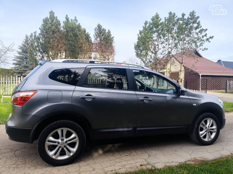 Pelēks Nissan qashqai+2 2014 Mažeikiai, ar dzinēja tilpumu 1.60 L un nobraukumu 230 tūkst. km par 6500 €, foto 8 vietnē AUTOMOTO.COM.LV