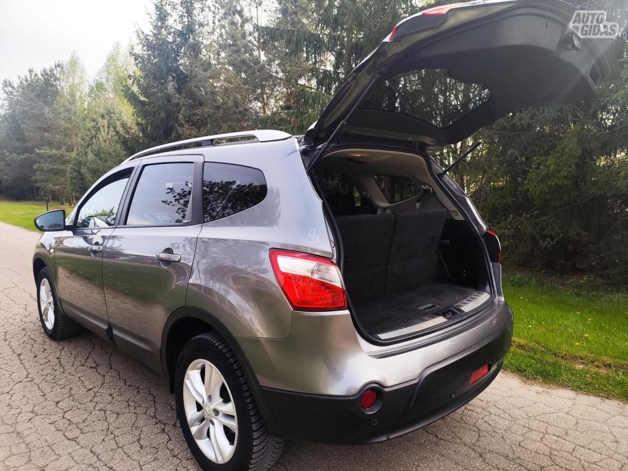 Pelēks Nissan qashqai+2 2014 Mažeikiai, ar dzinēja tilpumu 1.60 L un nobraukumu 230 tūkst. km par 6500 €, foto 11 vietnē AUTOMOTO.COM.LV