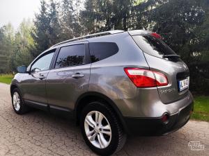 Pelēks Nissan qashqai+2 2014 Mažeikiai, ar dzinēja tilpumu 1.60 L un nobraukumu 230 tūkst. km par 6500 €, foto 12 vietnē AUTOMOTO.COM.LV