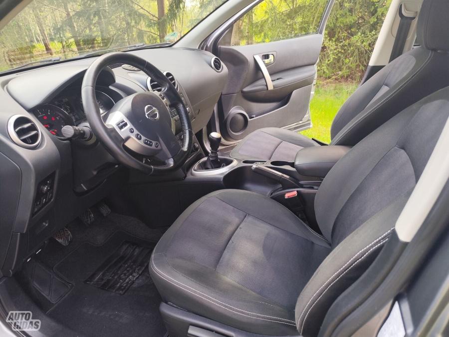 Pelēks Nissan qashqai+2 2014 Mažeikiai, ar dzinēja tilpumu 1.60 L un nobraukumu 230 tūkst. km par 6500 €, foto 19 vietnē AUTOMOTO.COM.LV