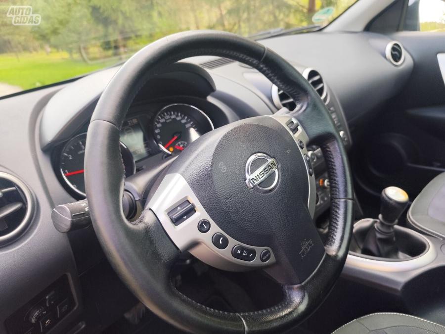 Pelēks Nissan qashqai+2 2014 Mažeikiai, ar dzinēja tilpumu 1.60 L un nobraukumu 230 tūkst. km par 6500 €, foto 28 vietnē AUTOMOTO.COM.LV