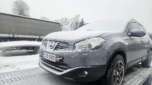 Grey Nissan qashqai+2 2010 in Kaunas, with an engine capacity of 2.00 L and mileage of 266 thousand km for 2650 €, photo 4 on AUTOMOTO.COM.LV