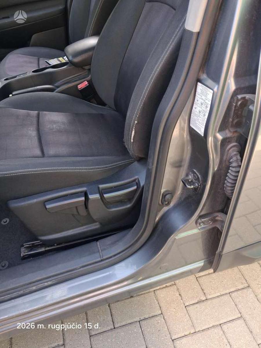 Pelēks Nissan qashqai+2 2012 Kauņa, ar dzinēja tilpumu 1.46 L un nobraukumu 268 tūkst. km par 5500 €, foto 11 vietnē AUTOMOTO.COM.LV