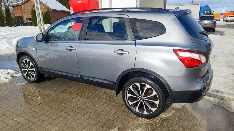 Pelēks Nissan qashqai+2 2013 Tauragė, ar dzinēja tilpumu 1.60 L un nobraukumu 250 tūkst. km par 4600 €, foto 3 vietnē AUTOMOTO.COM.LV