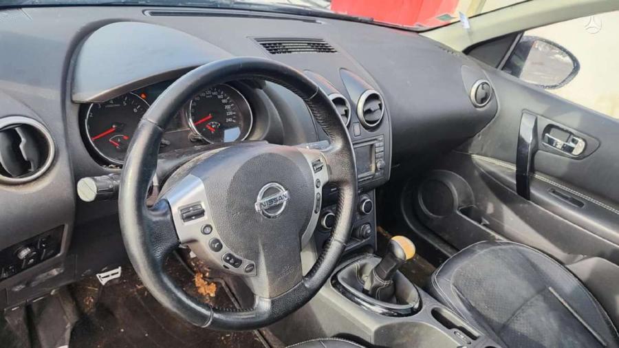 Pelēks Nissan qashqai+2 2013 Tauragė, ar dzinēja tilpumu 1.60 L un nobraukumu 250 tūkst. km par 4600 €, foto 10 vietnē AUTOMOTO.COM.LV