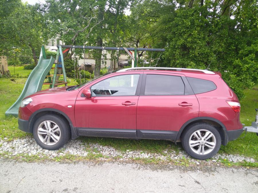 Nissan qashqai+2 2010 Tallina, ar dzinēja tilpumu 2.00 L un nobraukumu 362 tūkst. km par 4000 €, foto 1 vietnē AUTOMOTO.COM.LV